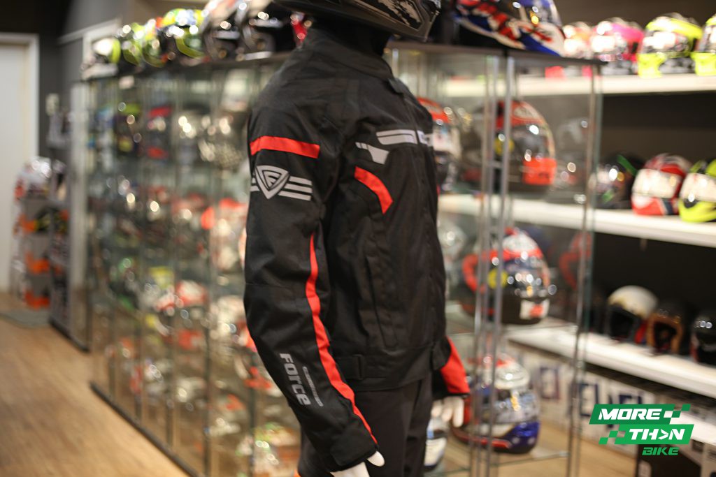 เสื้อแจ็คเก็ต/การ์ด Force Jacket MILANO Black/Red – หมวกกันน็อค ถุงมือ ...