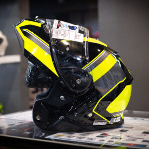 หมวกกันน็อคยกคาง SHOEI รุ่น NEOTEC II Graphic – MoreThanBikeShop