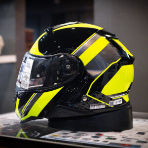 หมวกกันน็อคยกคาง SHOEI รุ่น NEOTEC II Graphic – MoreThanBikeShop
