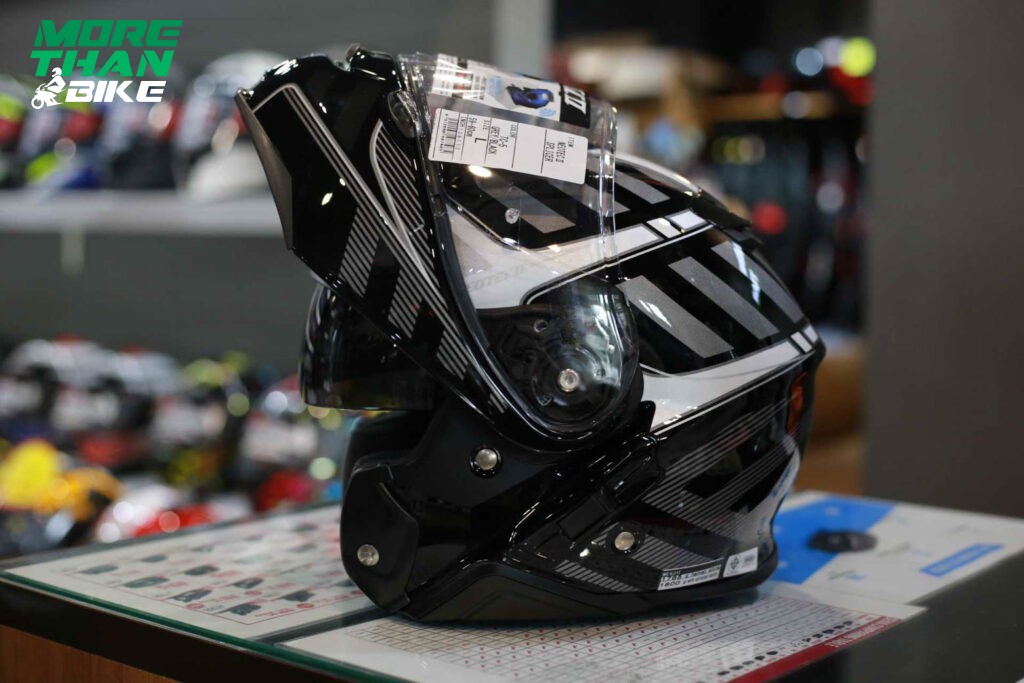 หมวกกันน็อคยกคาง SHOEI รุ่น NEOTEC II Graphic – MoreThanBikeShop